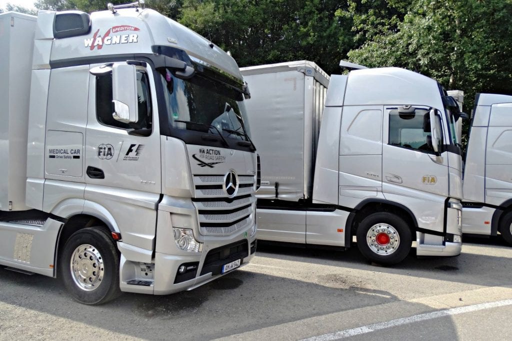Mercedes truck – Arkhola Materials